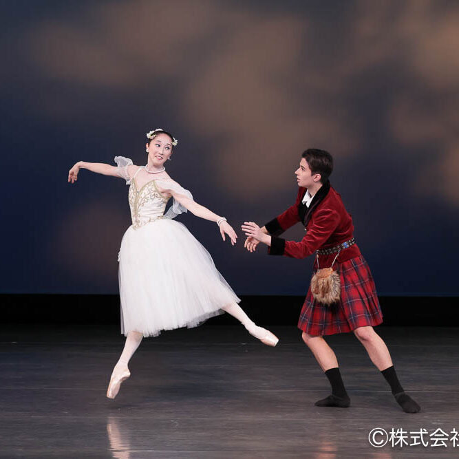 主宰・教師紹介 | mikaバレエスタジオ