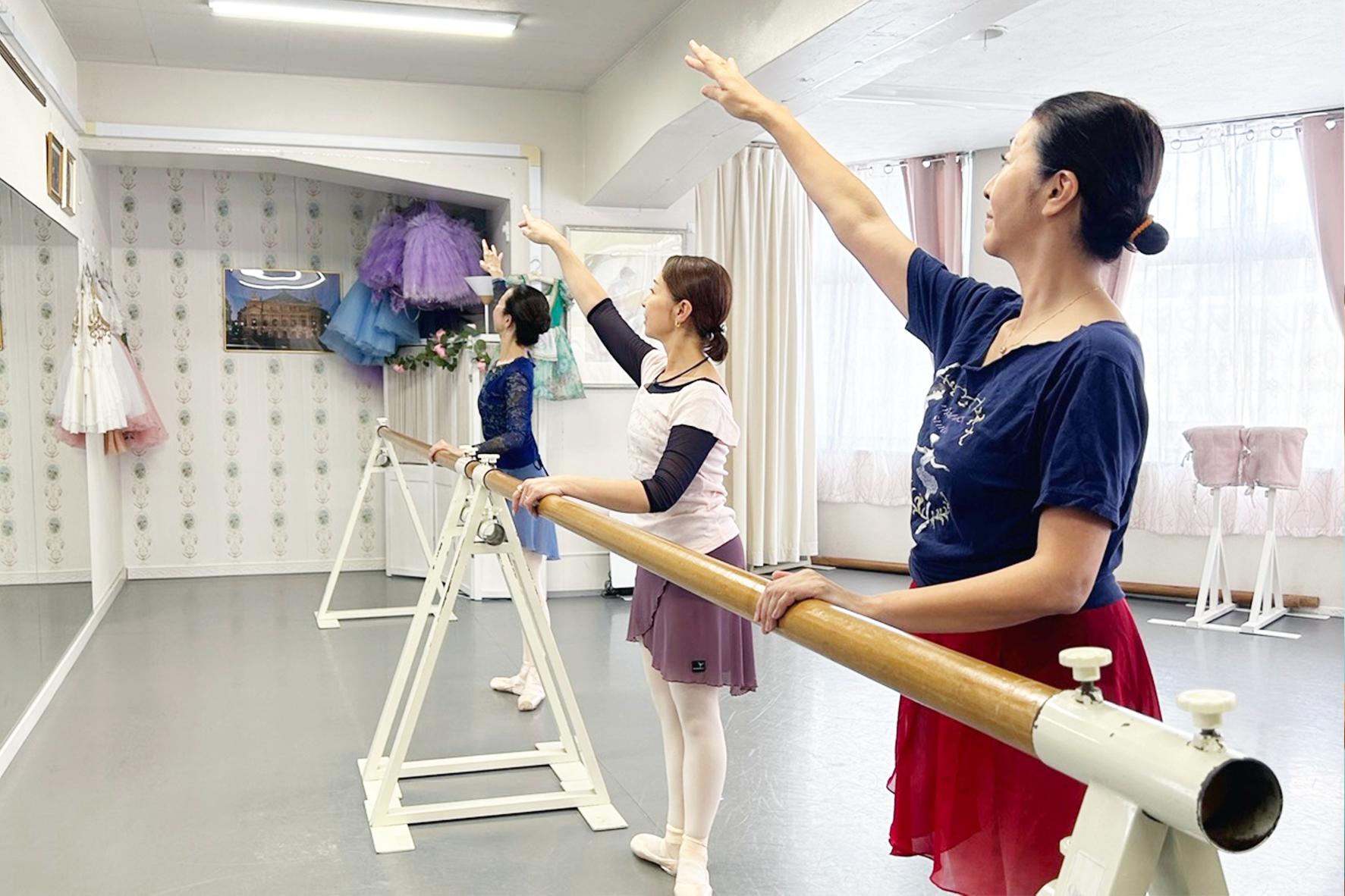 大人クラス | mikaバレエスタジオ